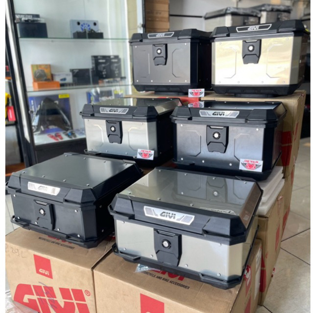 Jual TOP BOX GIVI MTN 29 / MTN 39 / MTN 47. Black / Silver - TOP BOX ...
