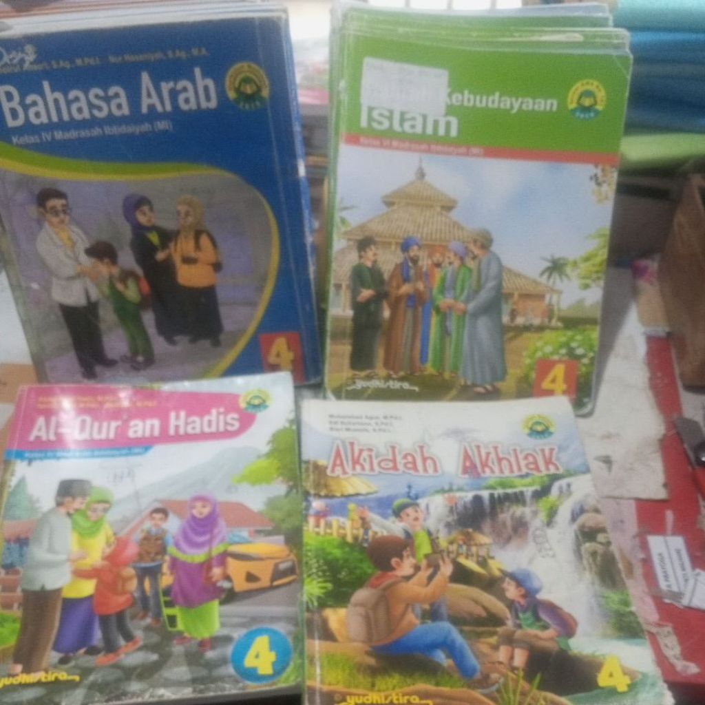 Jual BUKU SEJARAH KEBUDAYAAN ISLAM,BAHASA ARAB, AKIDAH AKHLAK, AL-QUR'AN HADIS, KELAS 4 MADRASAH ...