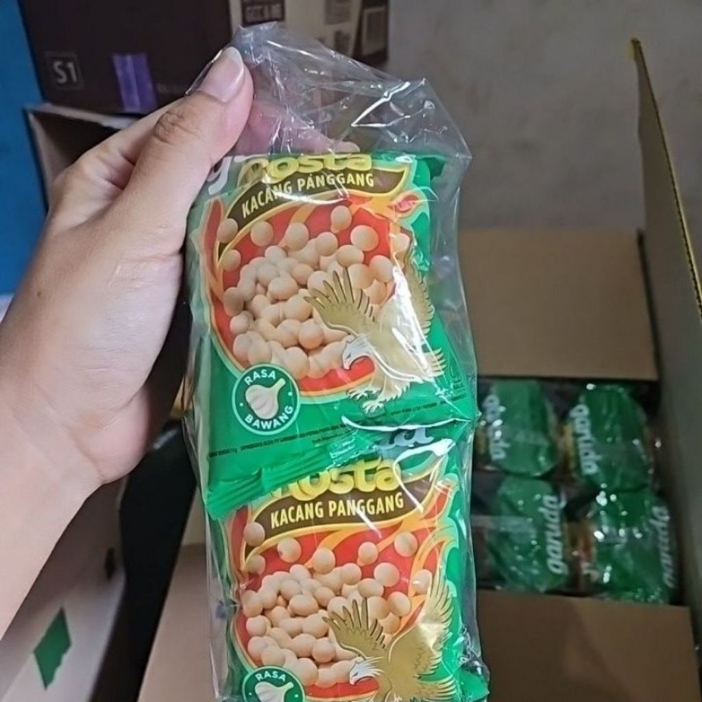 Jual KACANG GARUDA ROSTA 1RENTENG 10PCS | Shopee Indonesia