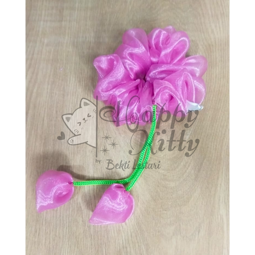 Jual Happy Kitty Scrunchie - Ikat Rambut lucu | Shopee Indonesia