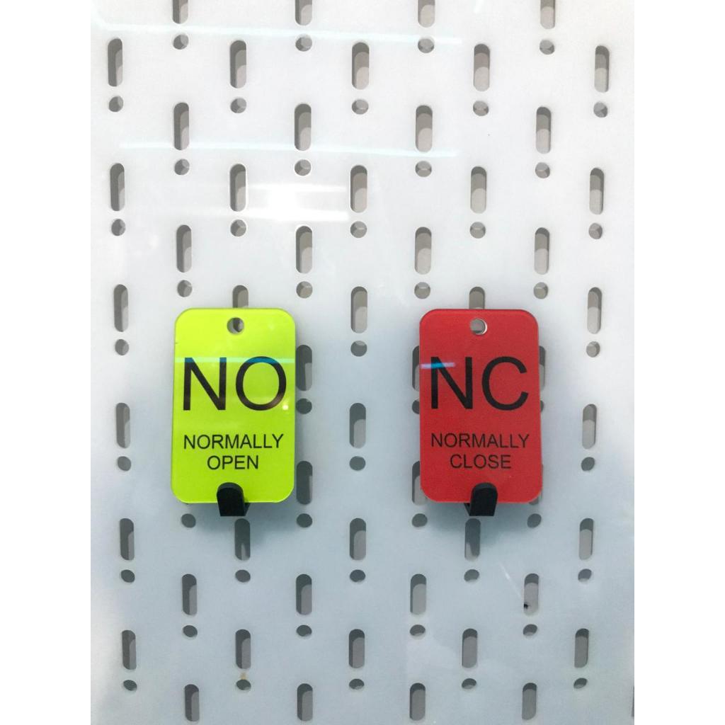 Jual Tagging NO NC Akrilik 3mm – Normally Open Close | Safety Sign ...