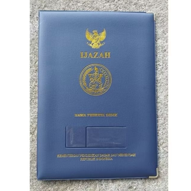 Jual map wisuda sekolah TK satu papan nama, map wisuda | Shopee Indonesia