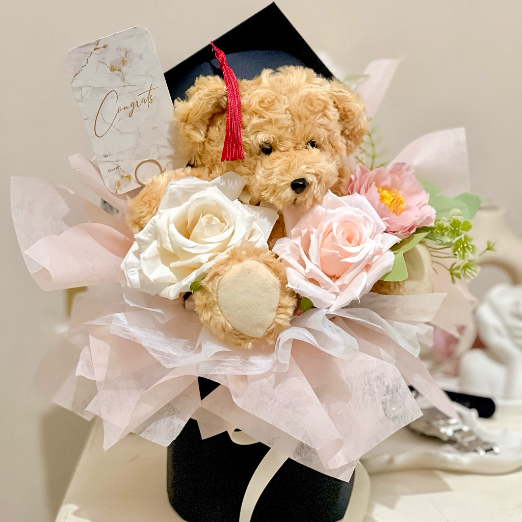 Jual Bloom Box Boneka Wisuda Toga buket bunga flower artificial buket ...