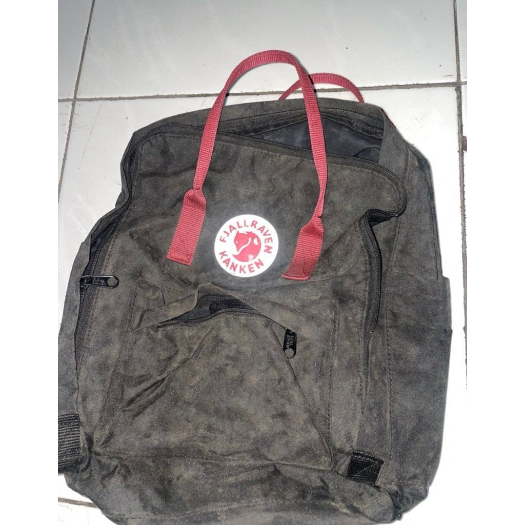 Jual tas fjallraven kanken classic warna hitam merah | Shopee Indonesia
