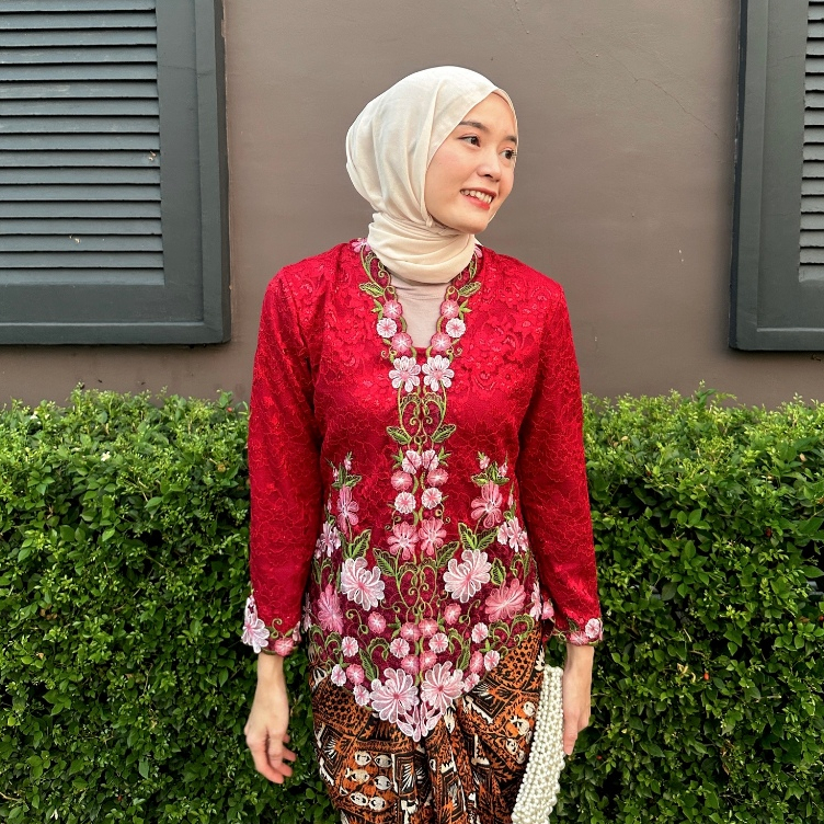 Jual Benangari Ratna Floral Kebaya Nyonya Bordir Encim Top Atasan ...