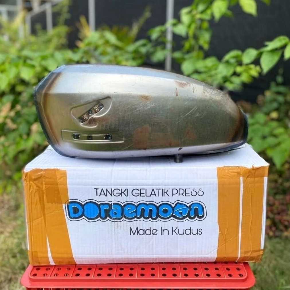 Jual Tangki Honda Cb 100 Glatik Gelatik Press Doraemon Made in Kudus ...