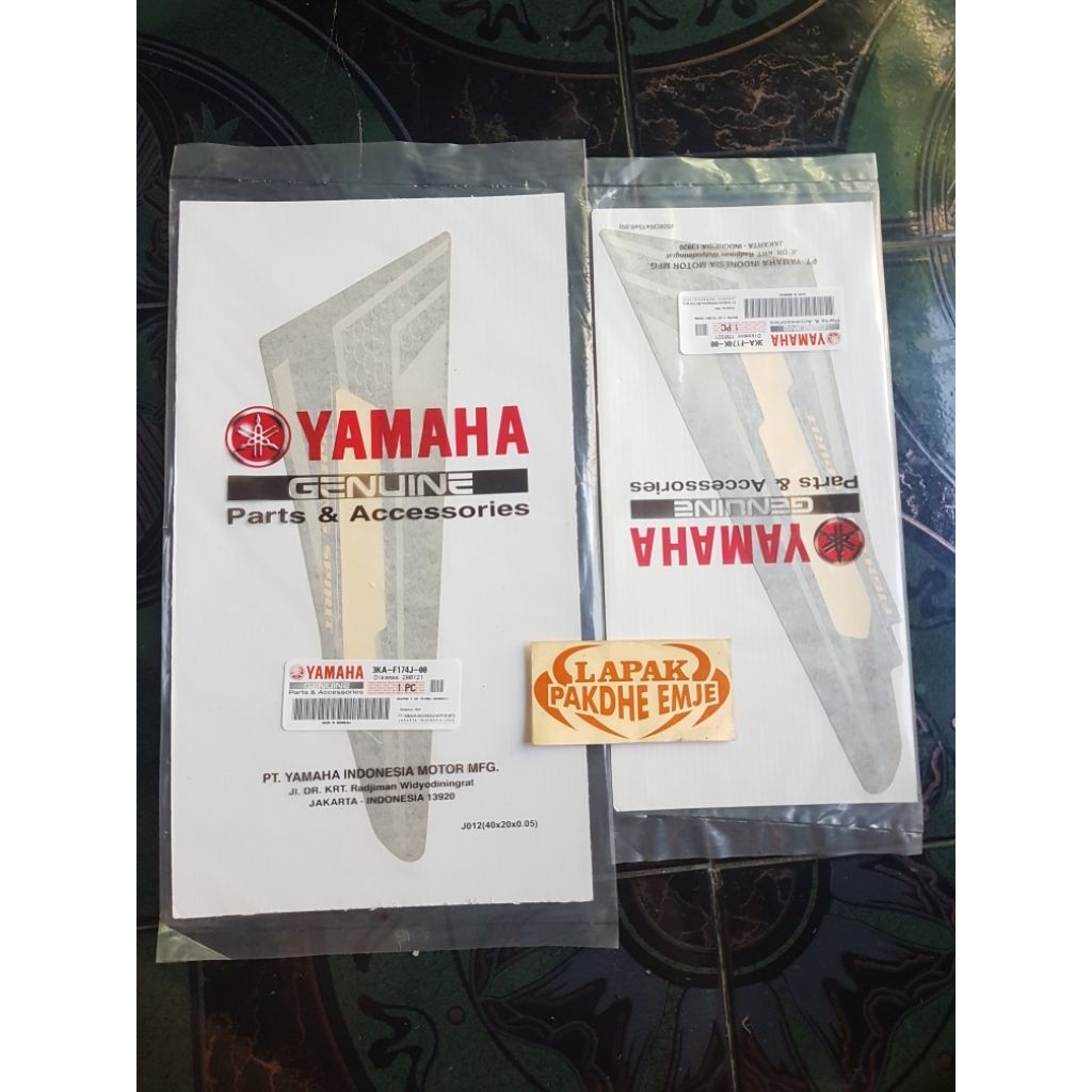 Jual STICKER TUTUP AKI BOX AKI RX KING 2004 HITAM STIKER STRIPING LIS ...