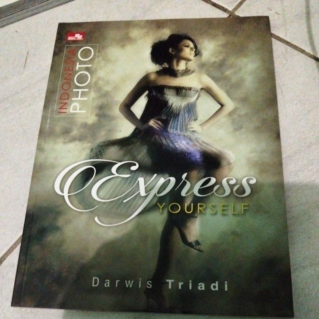 Jual Darwis Triadi Indonesia photo express yourself | Shopee Indonesia
