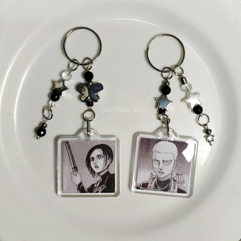 Jual Keychain Attack On Titan Manga, gantungan kunci Attack On Titan ...
