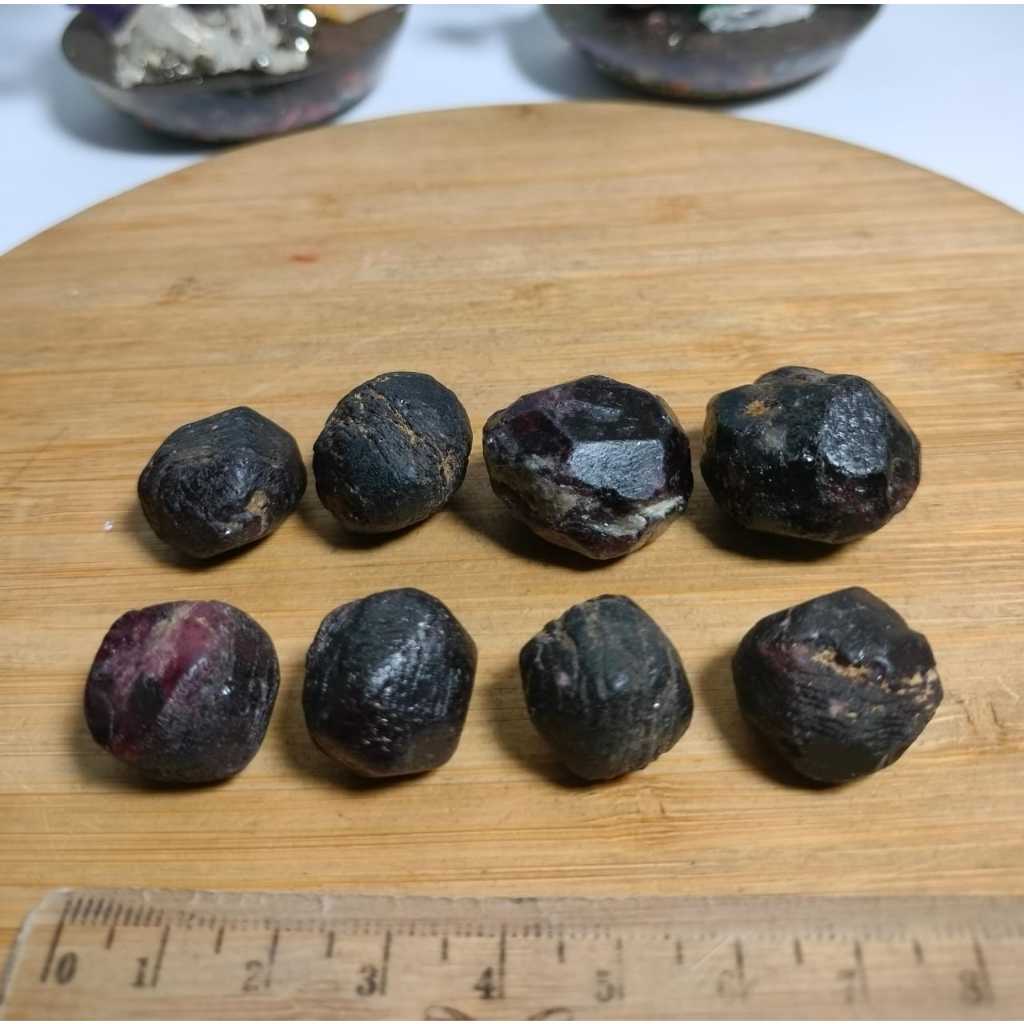 Jual Red Garnet Rough Natural Top Grade paket 107 grams (19) | Shopee ...