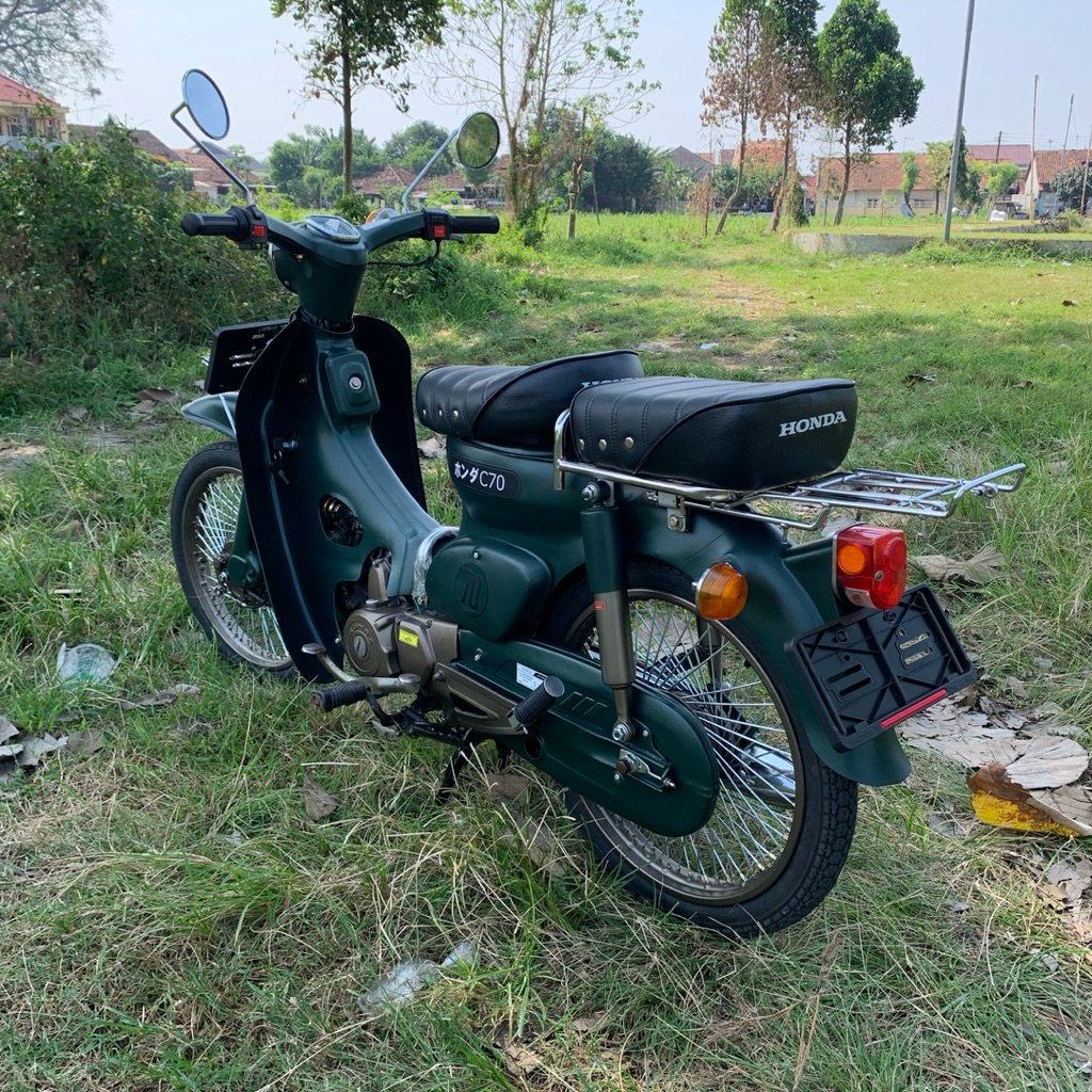 Jual custom honda c70 warna hijau army basic astrea grand 4 speed | Shopee Indonesia