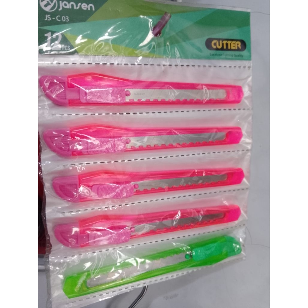 Jual "Promo Cuci Gudang" Cutter Kecil sekali pakai | Shopee Indonesia
