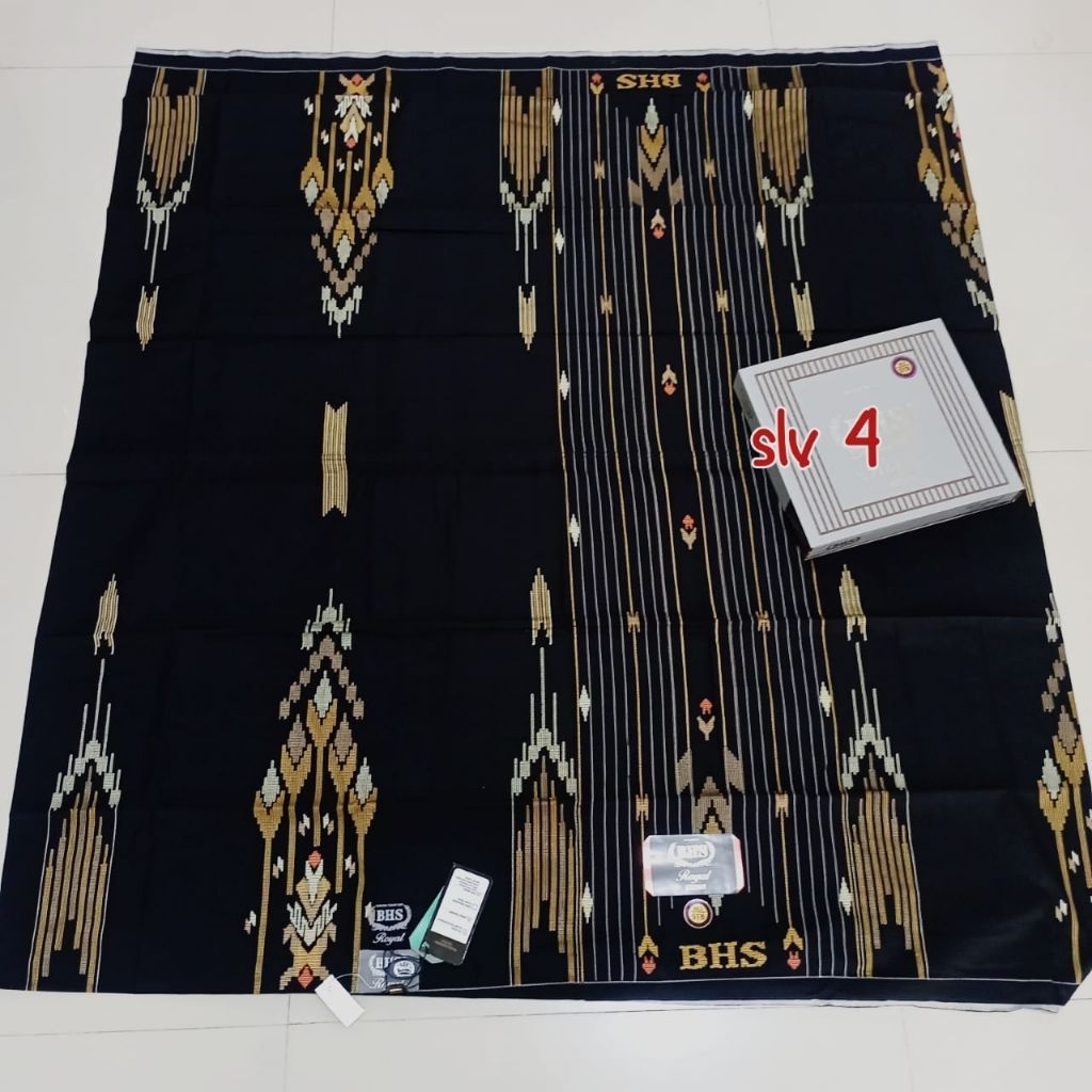 Jual Sarung BHS Royal STB Silver Premium Mercerized Songket Timbul ...