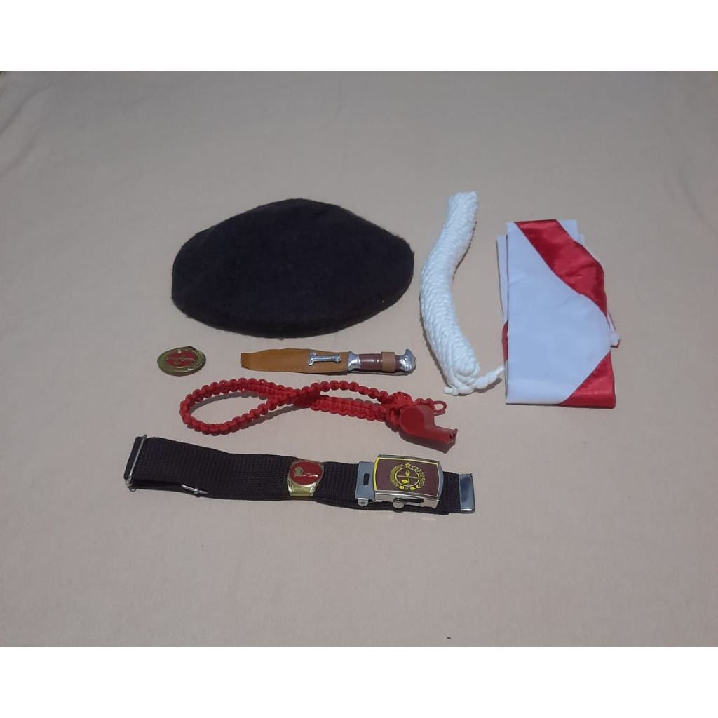 Jual perlengkapan atribut Pramuka satu sett lengkap putra putri SD SMP ...