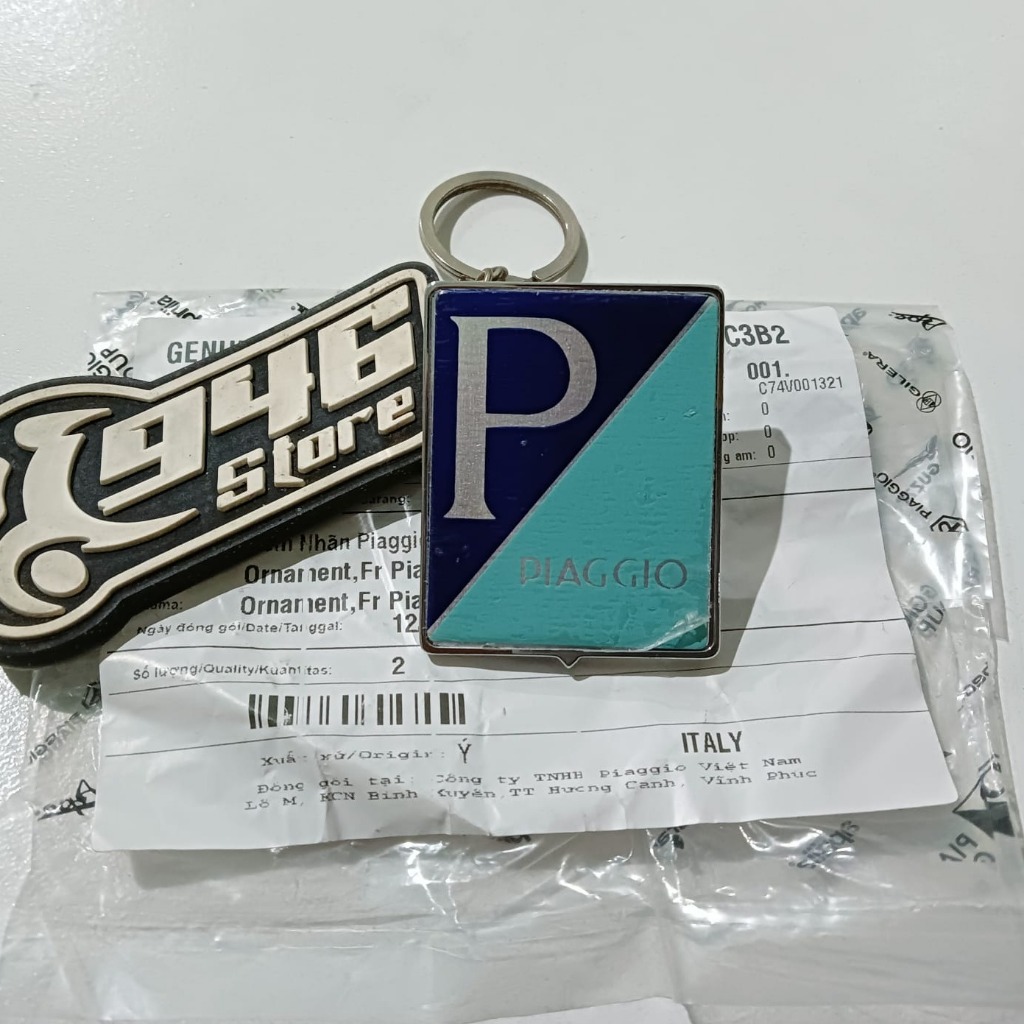 Jual Emblem Logo Dasi Depan P Coret Piaggio Vespa Sprint / Primavera ...