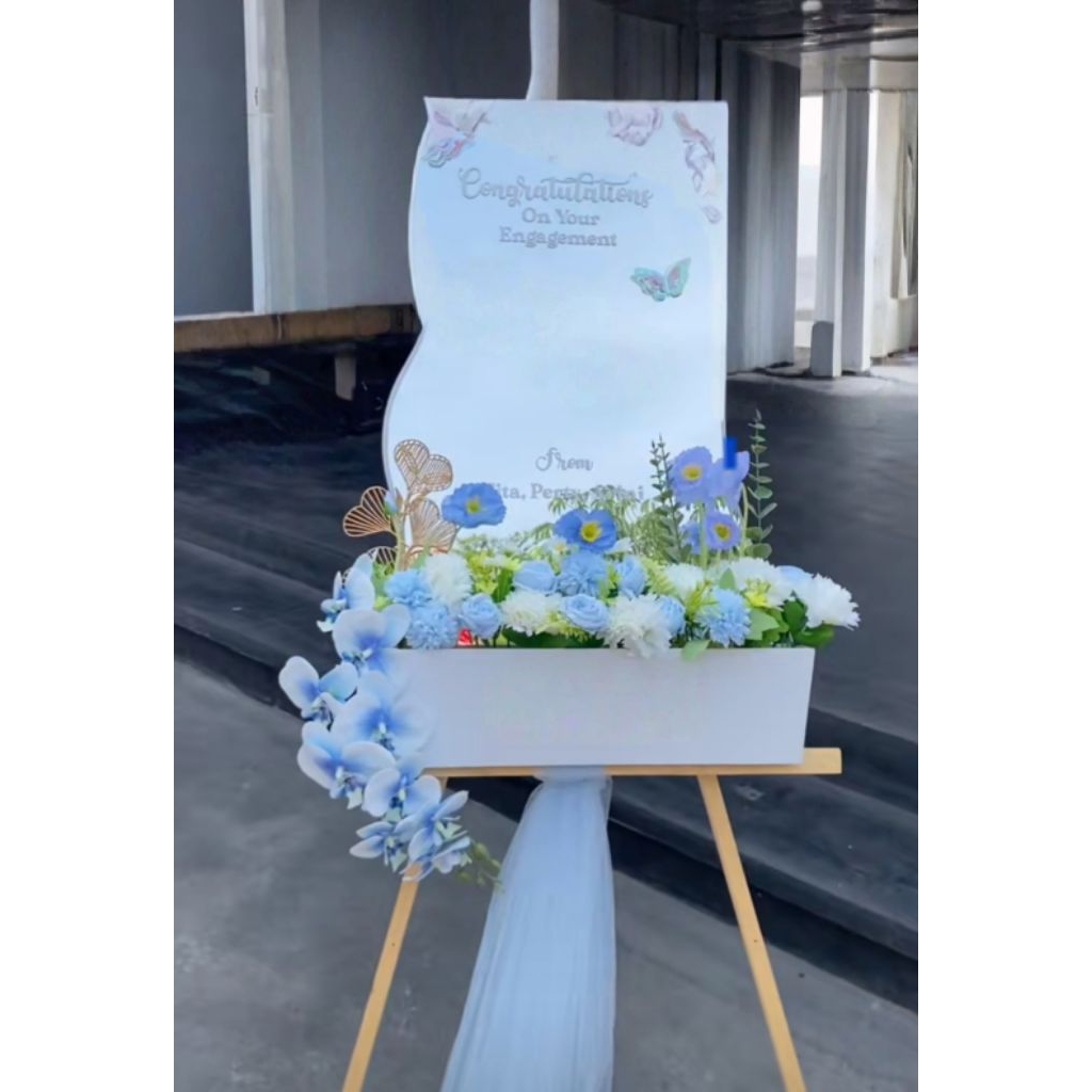 Jual papan bunga akrilik / Wave Flower Box / acrylic standing / bucket ...