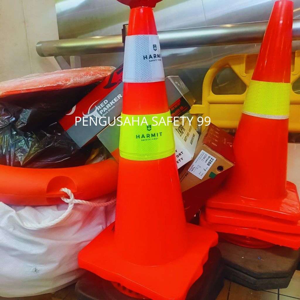 Jual Safety Traffic Cone 70 Cm / Pembatas Parkir Mobil Murah ...