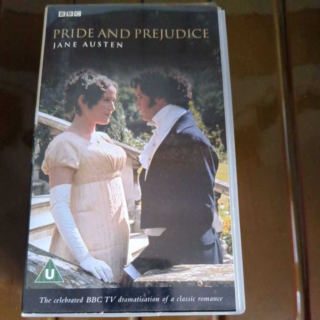 Jual kaset vhs miniseri Pride and Prejudice BBC 1995 | Shopee Indonesia