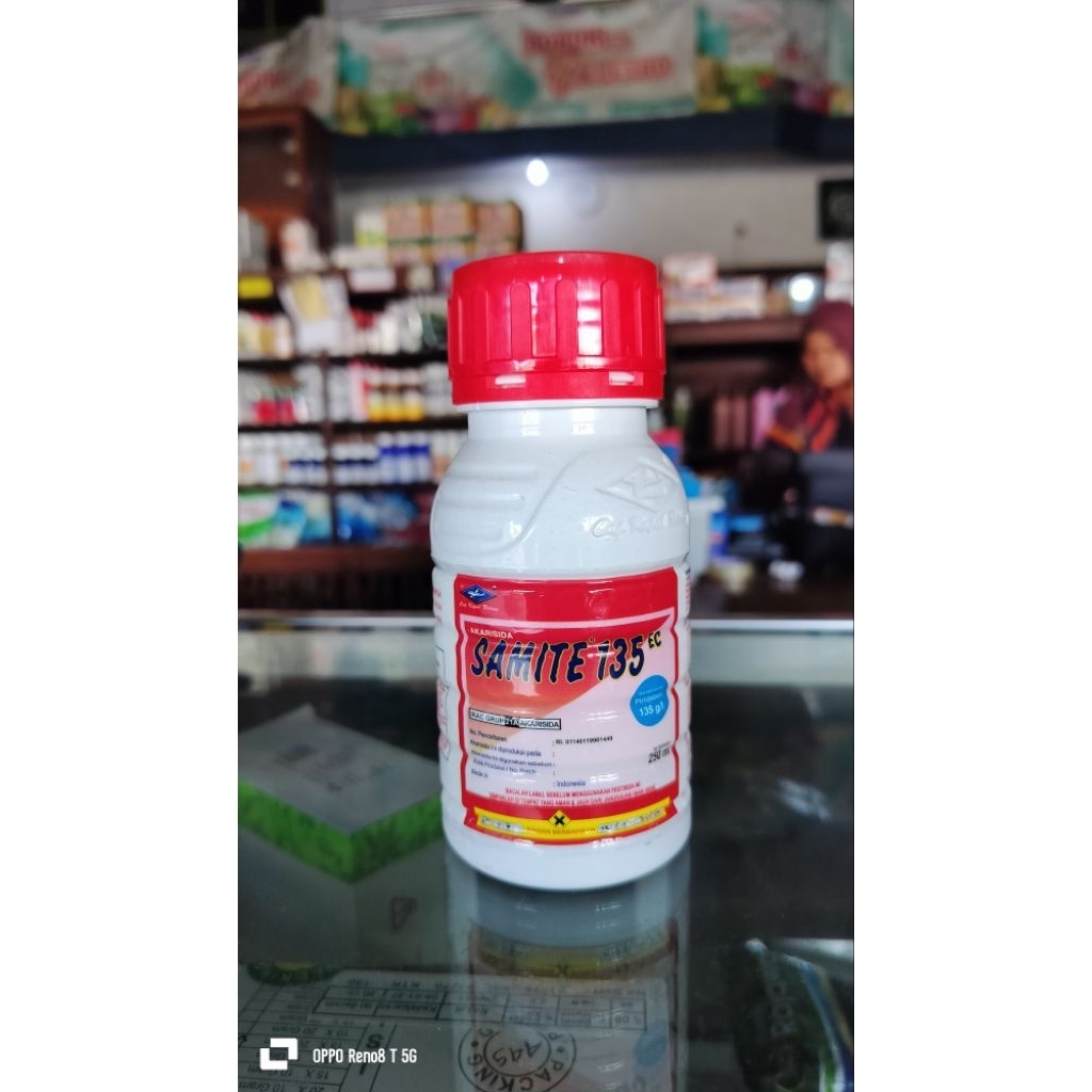 Jual AKARISIDA SAMITE 135EC KAPAL TERBANG insektisida racun pembasmi ...