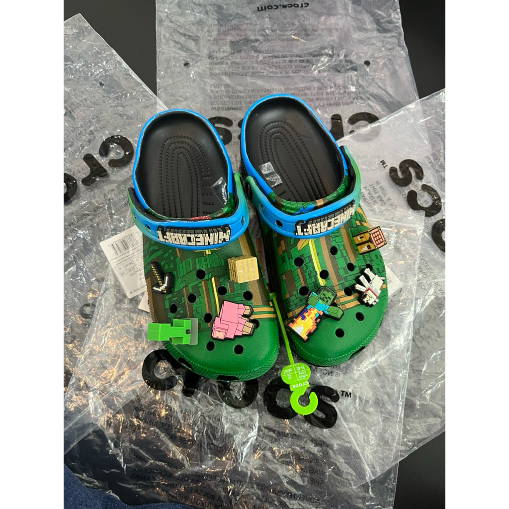 Jual Crocs Minecraft Dewasa / Sandal Crocs MineCraft Clog colab Dewasa ...