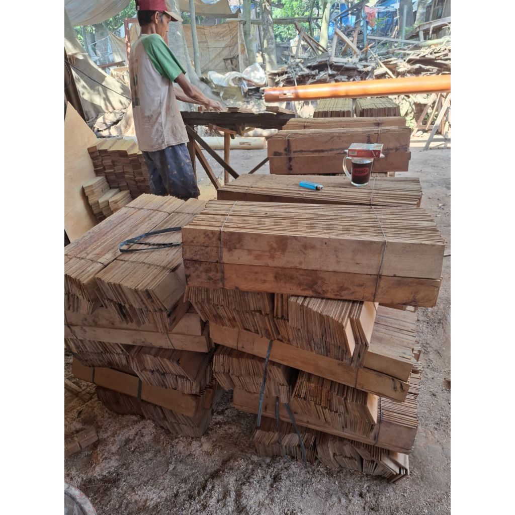 Jual Atap sirap kayu Ulin asli kayu Kalimantan | Shopee Indonesia