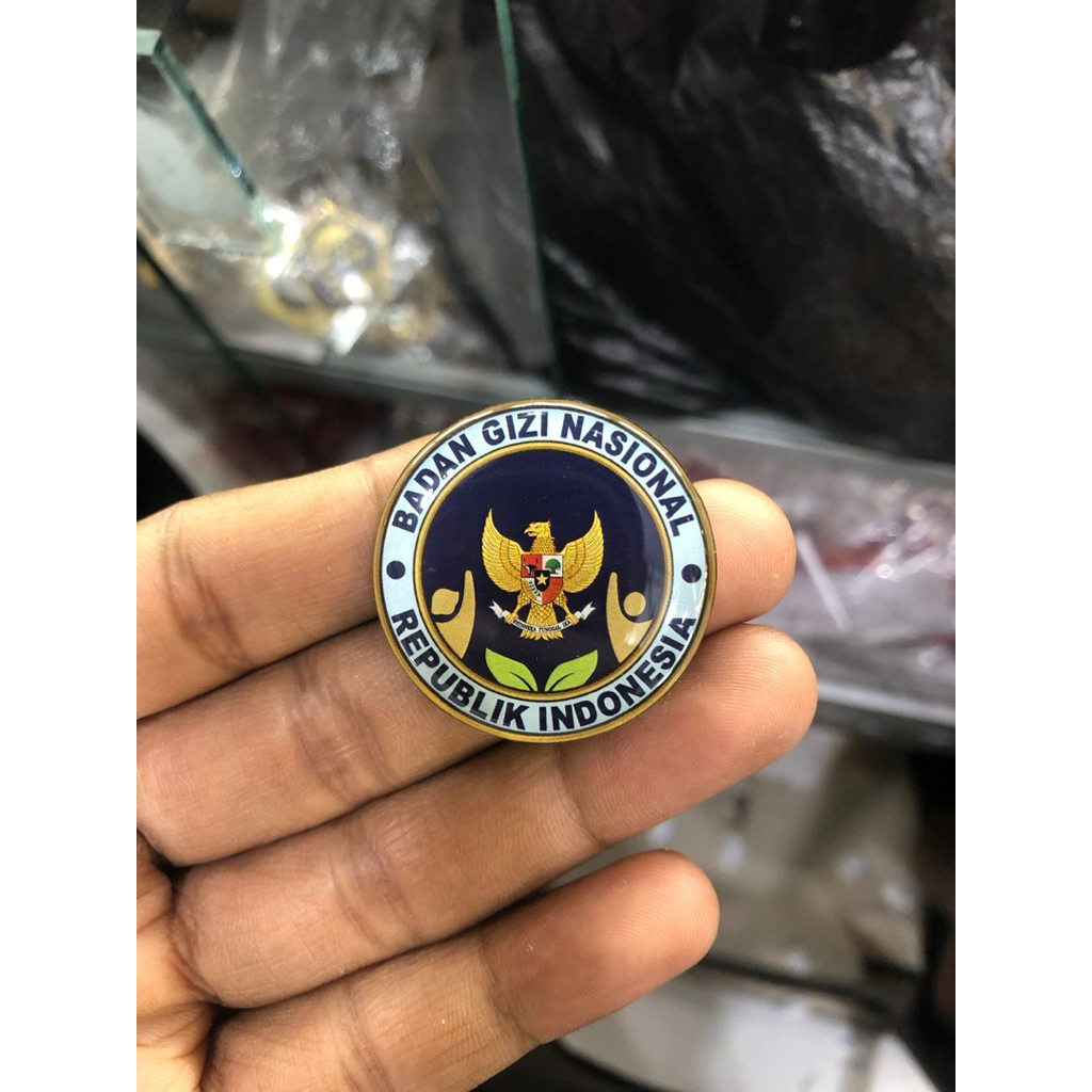 Jual pin BADAN GIZI NASIONAL kuningan magnet pin BGN RI kuningan ...