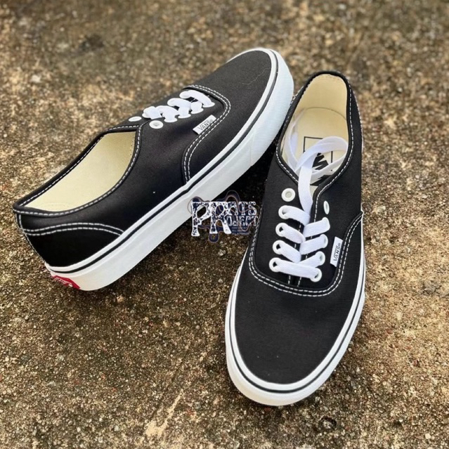 Jual Sepatu Vans Authentic Classic Black White Original Resmi | Shopee ...