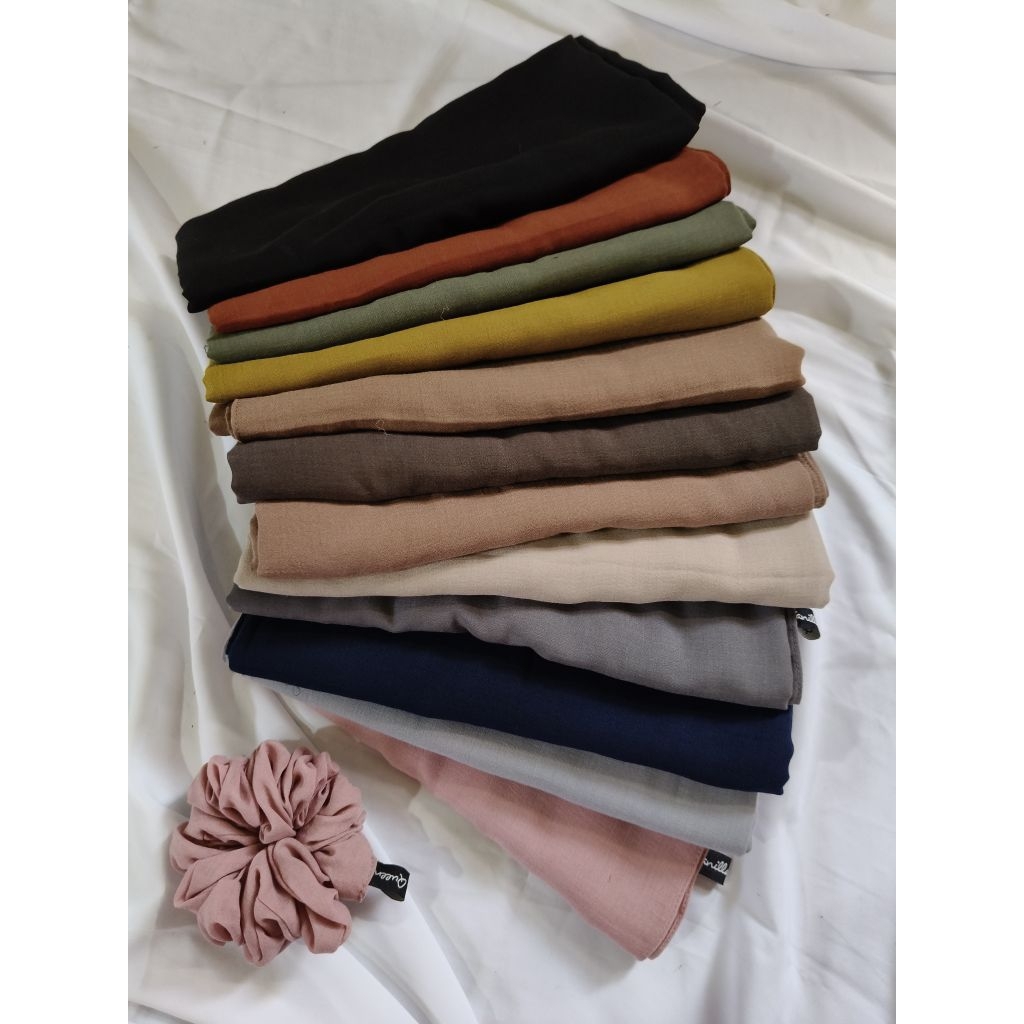 Jual Jilbab Segi Empat Voal Arabian . free Scrunci dan box Estetik ...