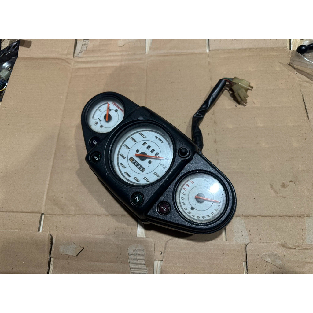 Jual speedometer speedo meter putih ninja 250 r karbu original copotan mulus | Shopee Indonesia
