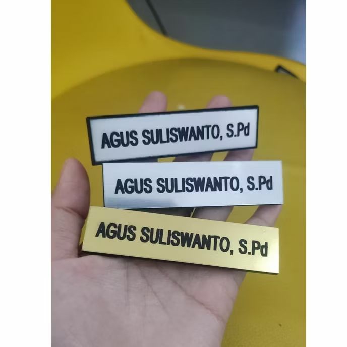 Jual SEHARI JADI Nametag GOLD SILVER LASER TEBAL Nama Dada PNS ...