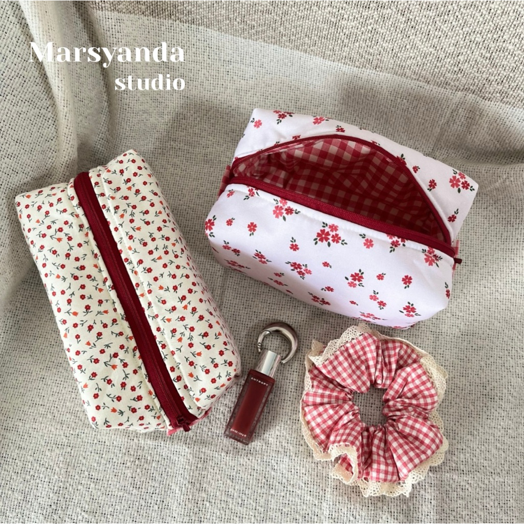Jual Red Floral Pouch by marsyanda.studio | pouch make up | pouch serba guna | Shopee Indonesia