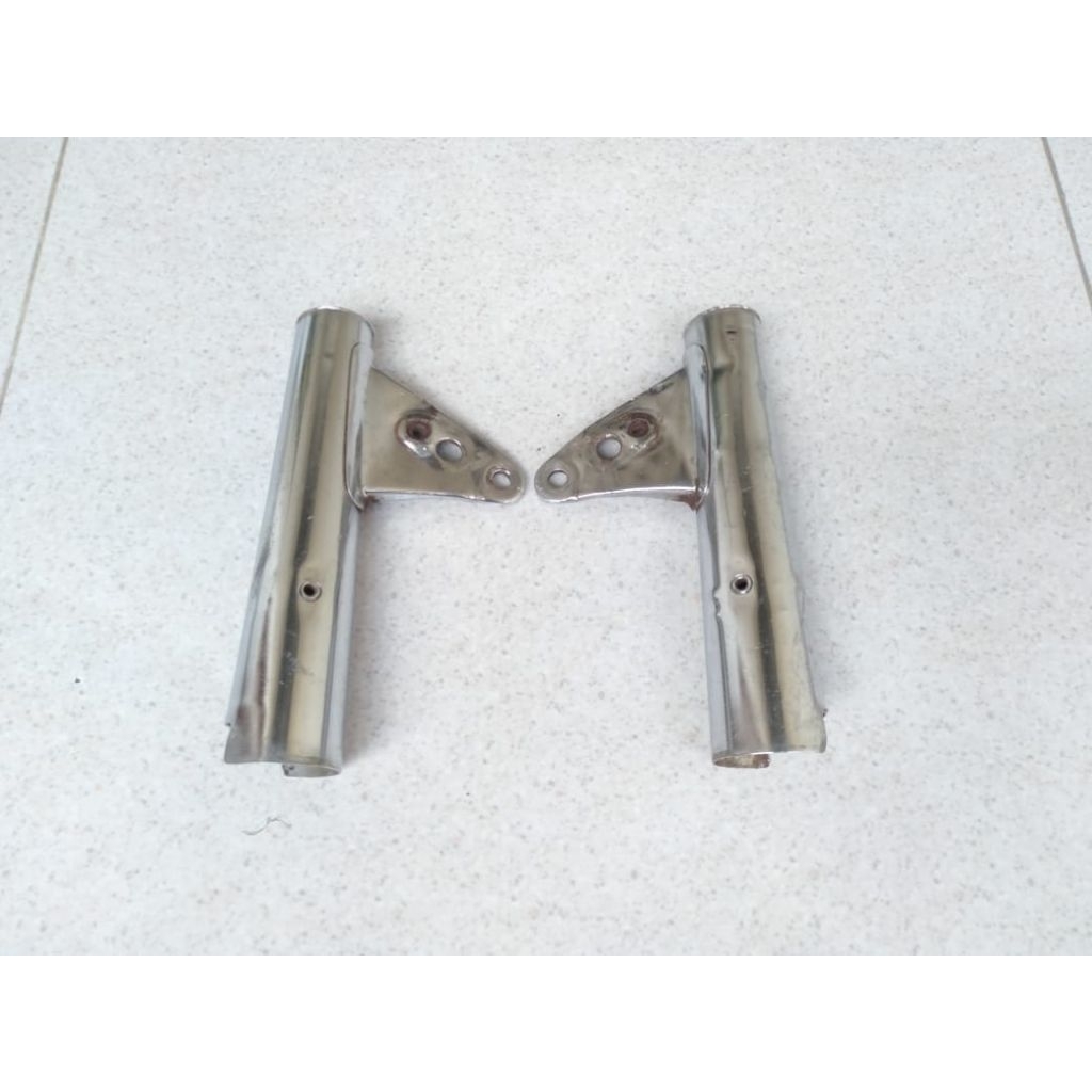 Jual Kupingan Dudukam Lampu Depan Honda CB125 CB 125 Original | Shopee ...