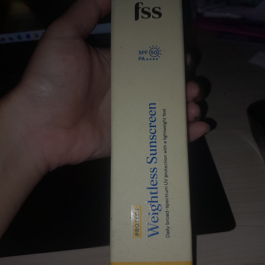 Jual FSS Weightless Sunscreen 50ml | Shopee Indonesia