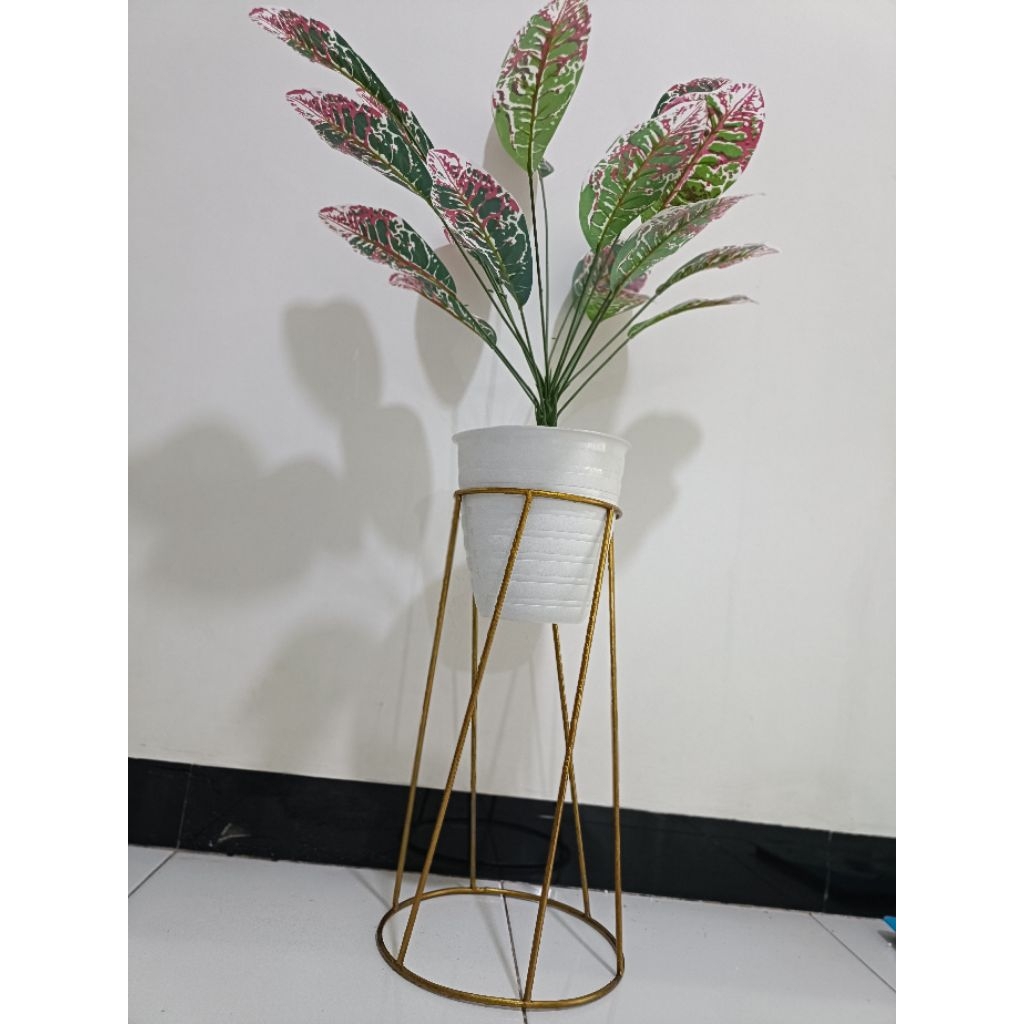 Jual Rak besi pot bunga murah minimalis l | Shopee Indonesia
