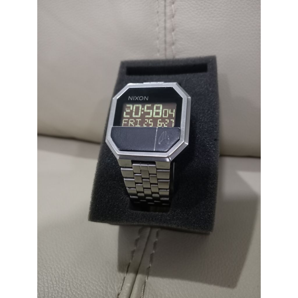 Jual Nixon Re-run robot rock (second) | Shopee Indonesia