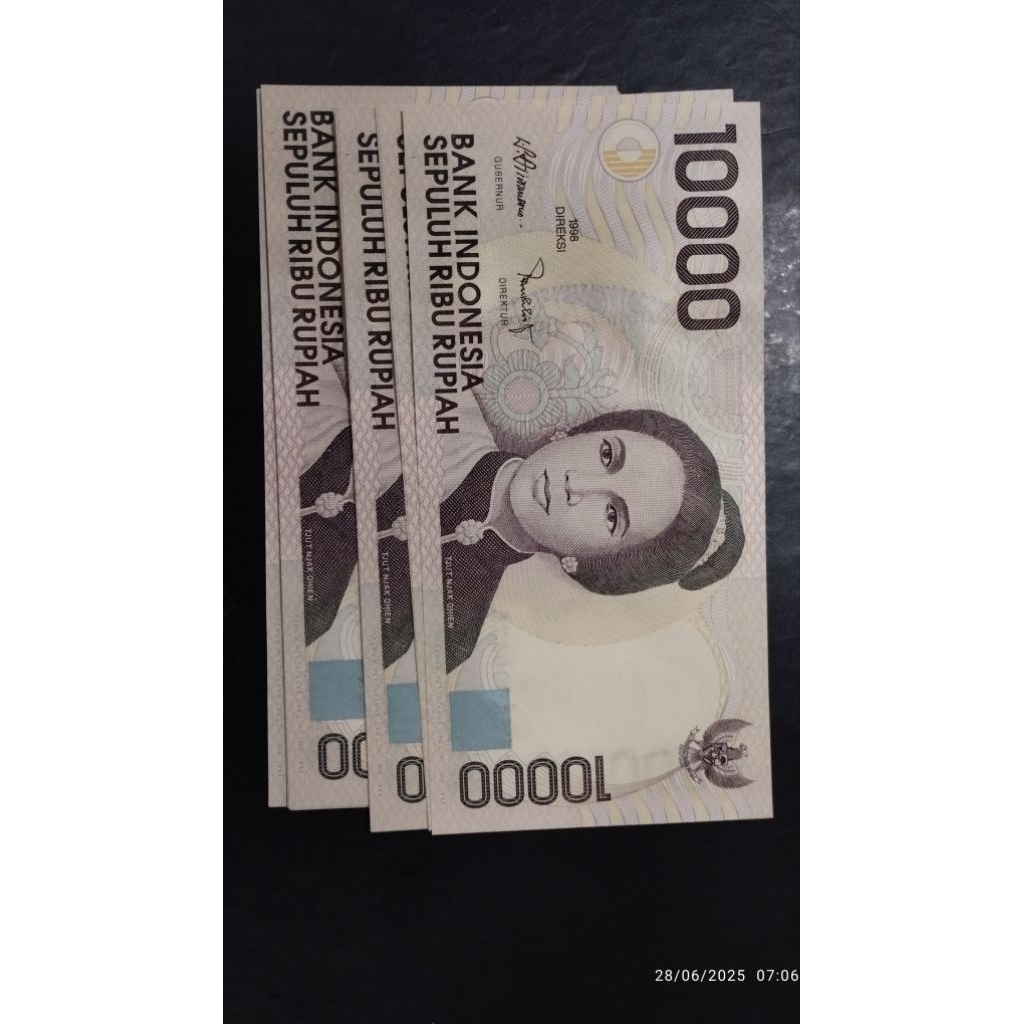 Jual UANG KUNO 10000 RUPIAH CUT NYAK DHIEN TAHUN 1998 BARU URUT ...