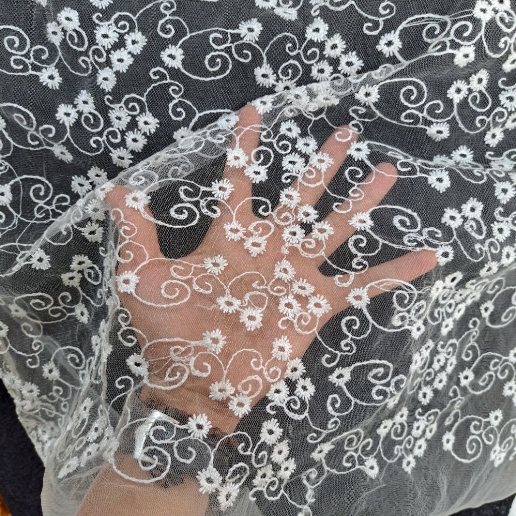 Jual kain tile bordir motif bunga | tulle bordir premium kain kebaya ...