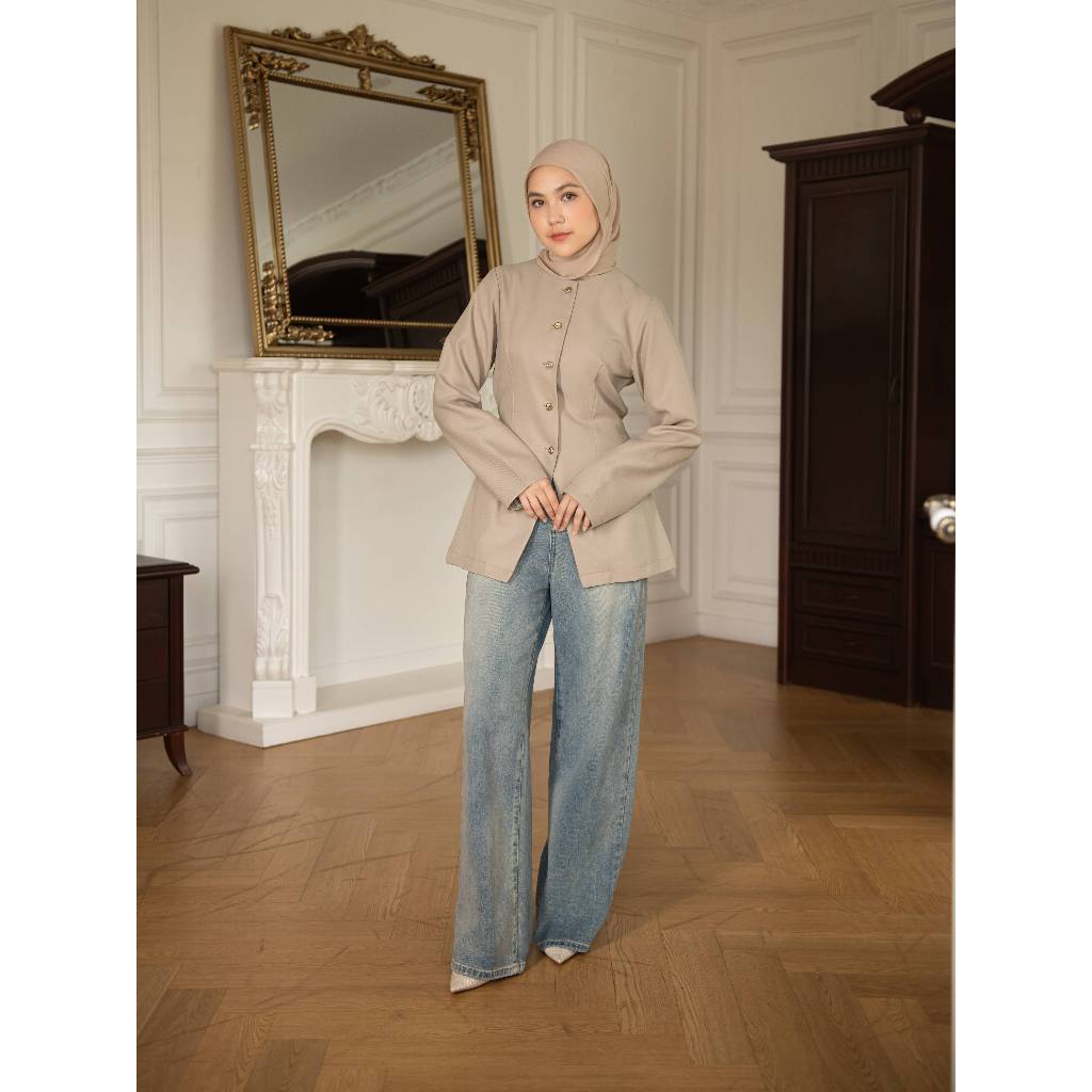 Jual Diana Restu - Calla Fitted Blouse | Blouse Polos Wanita | Shopee Indonesia