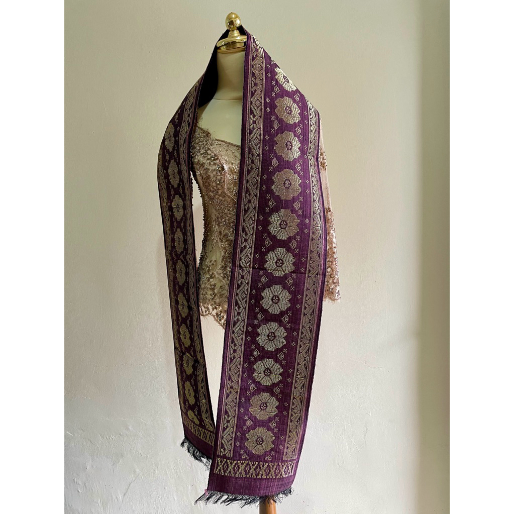 Jual Selendang Songket Sidemen Besar - ungu injin | Shopee Indonesia