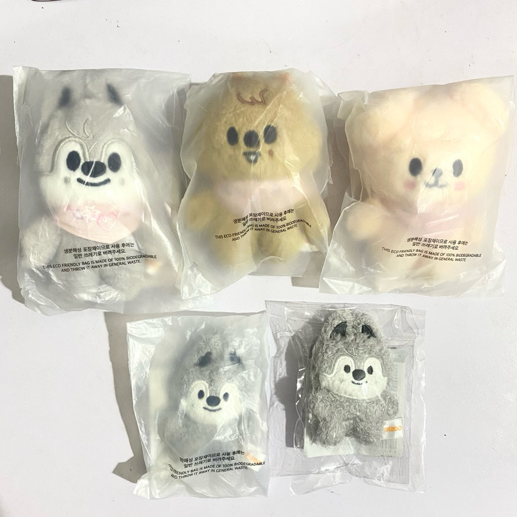 Jual READY STOCK SKZOO 10cm Plush 5clock | Stray Kids Micro Keyring ...