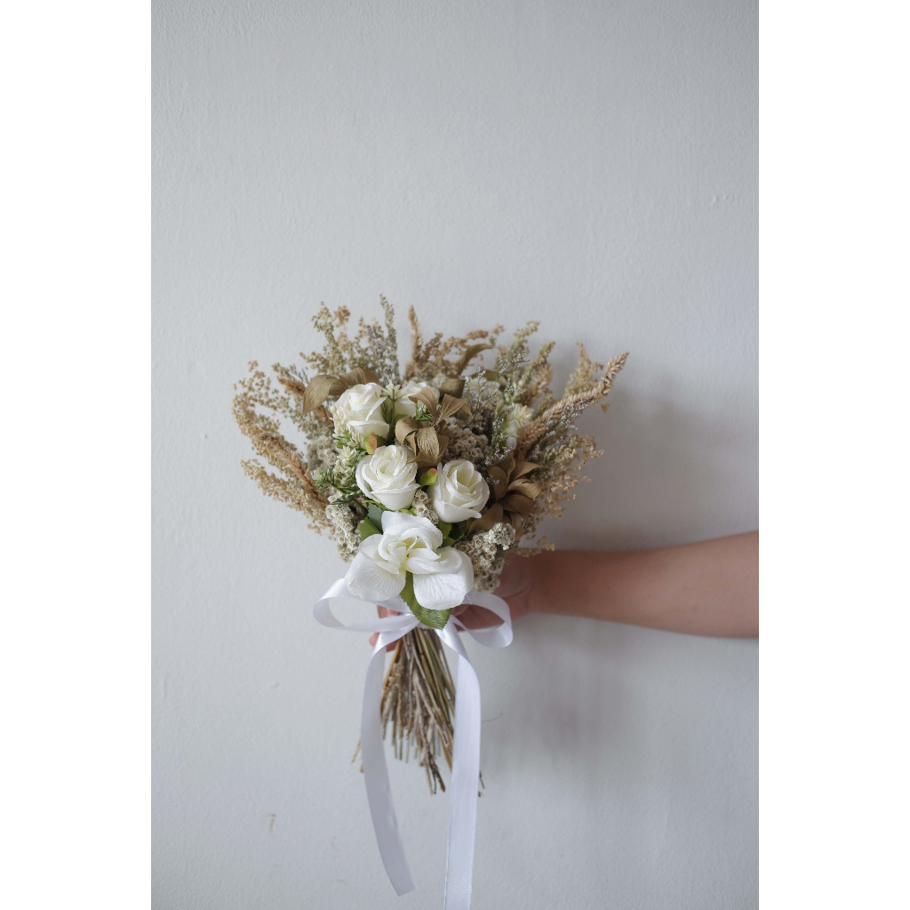 Jual Danielle | Hand Bouquet Rustic Klobot Rose - Buket Bucket Bunga ...