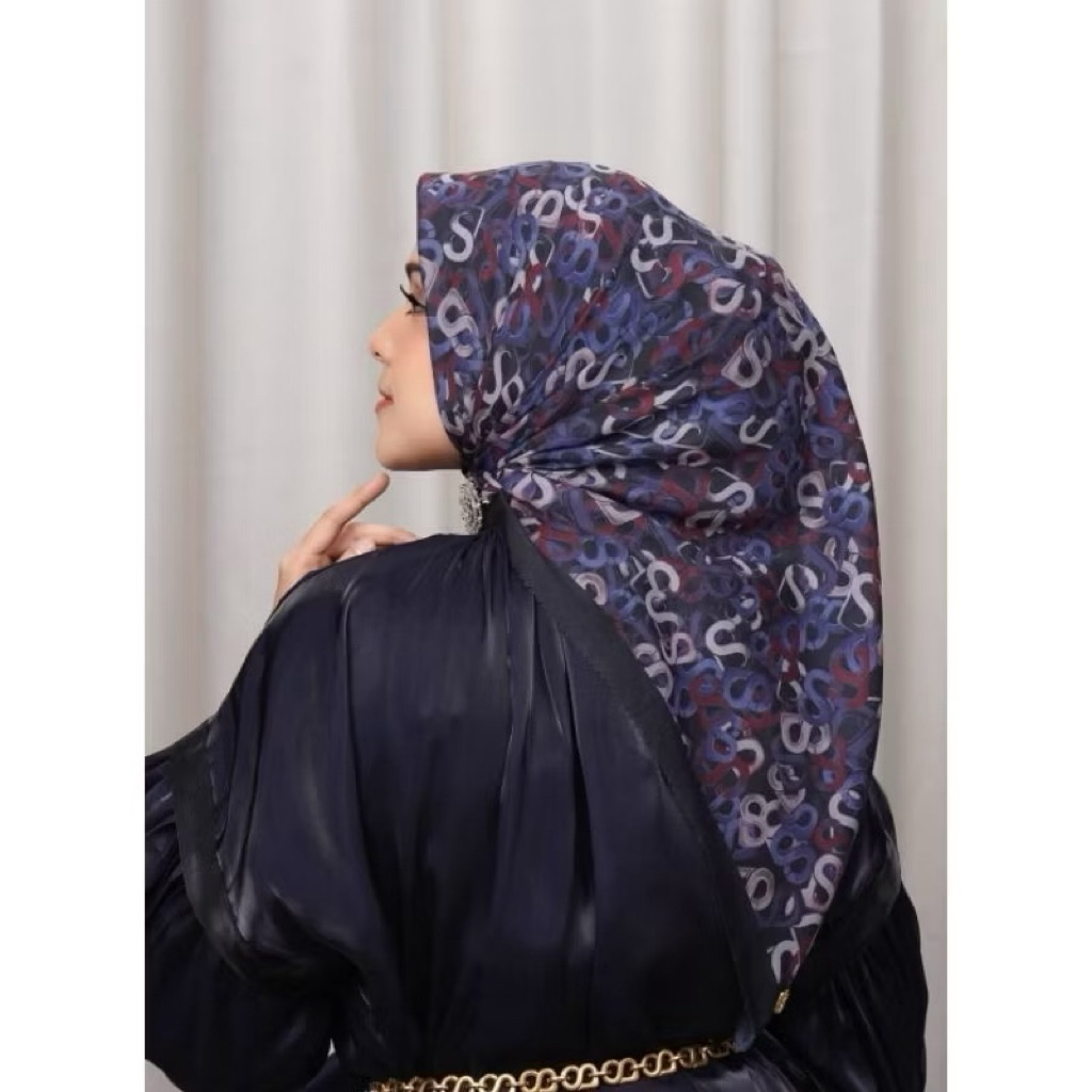 Jual BUTTONSCARVES - Samla, Wicker, Tapis, Emboss, Monogram | Shopee ...