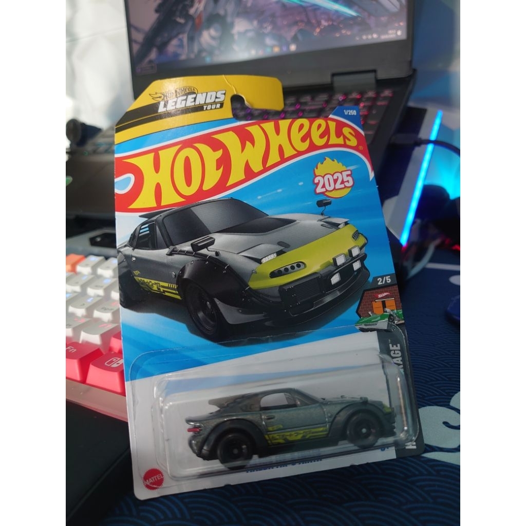 Jual Hot Wheels Legends Tour Mazda MX-5 MIATA 2025 | Shopee Indonesia