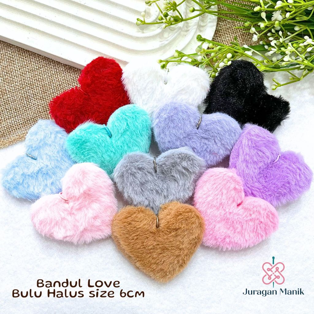 Jual POM POM BENTUK LOVE BULU HALUS - BANDUL POM POM 6CM | Shopee Indonesia