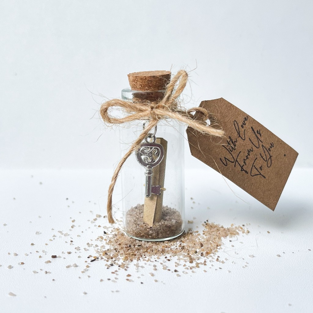 Jual Botol Kaca Tutup Kayu / Botol Surat Pesan Mini / Botol Souvenir ...