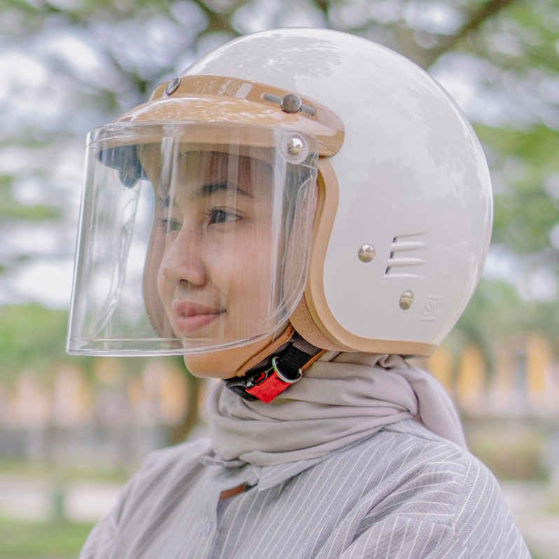 Jual Helm Retro Bipplast LUMINOS Hijab Friendly Half Face Helem Wanita ...
