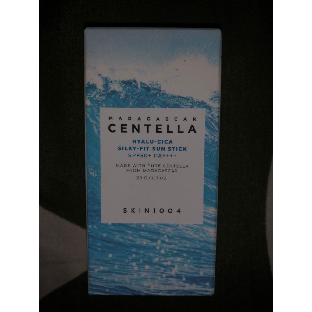 Jual SKIN1004 Madagascar Centella Hyalu-Cica Silky-Fit Sun Stick 20g | Shopee Indonesia