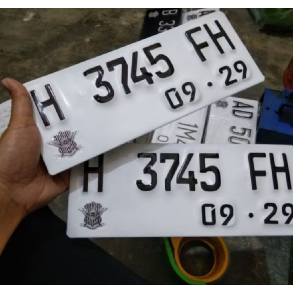 Jual PLAT NOMER MOTOR BAUT TANEM/CASTUM| HARGA(SEPASANG) | Shopee Indonesia