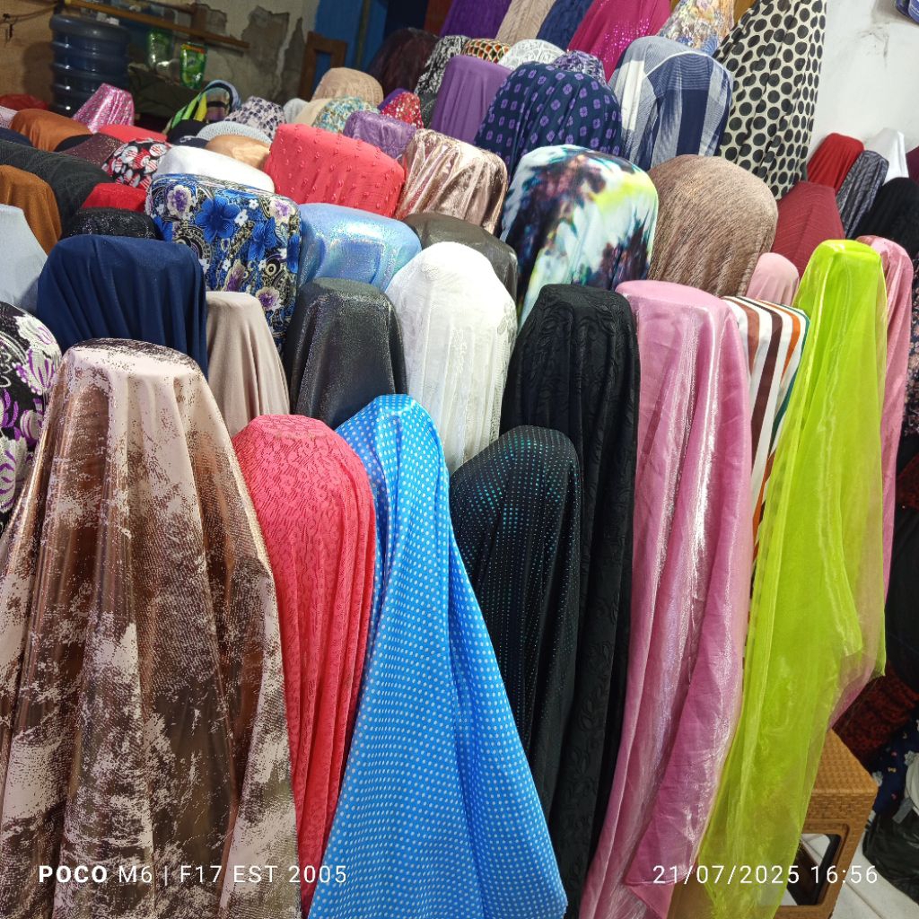 Jual HARGA/0,5 M | BAHAN SHIMMER SILK PREMIUM | BAHAN SIMER | KAIN ...
