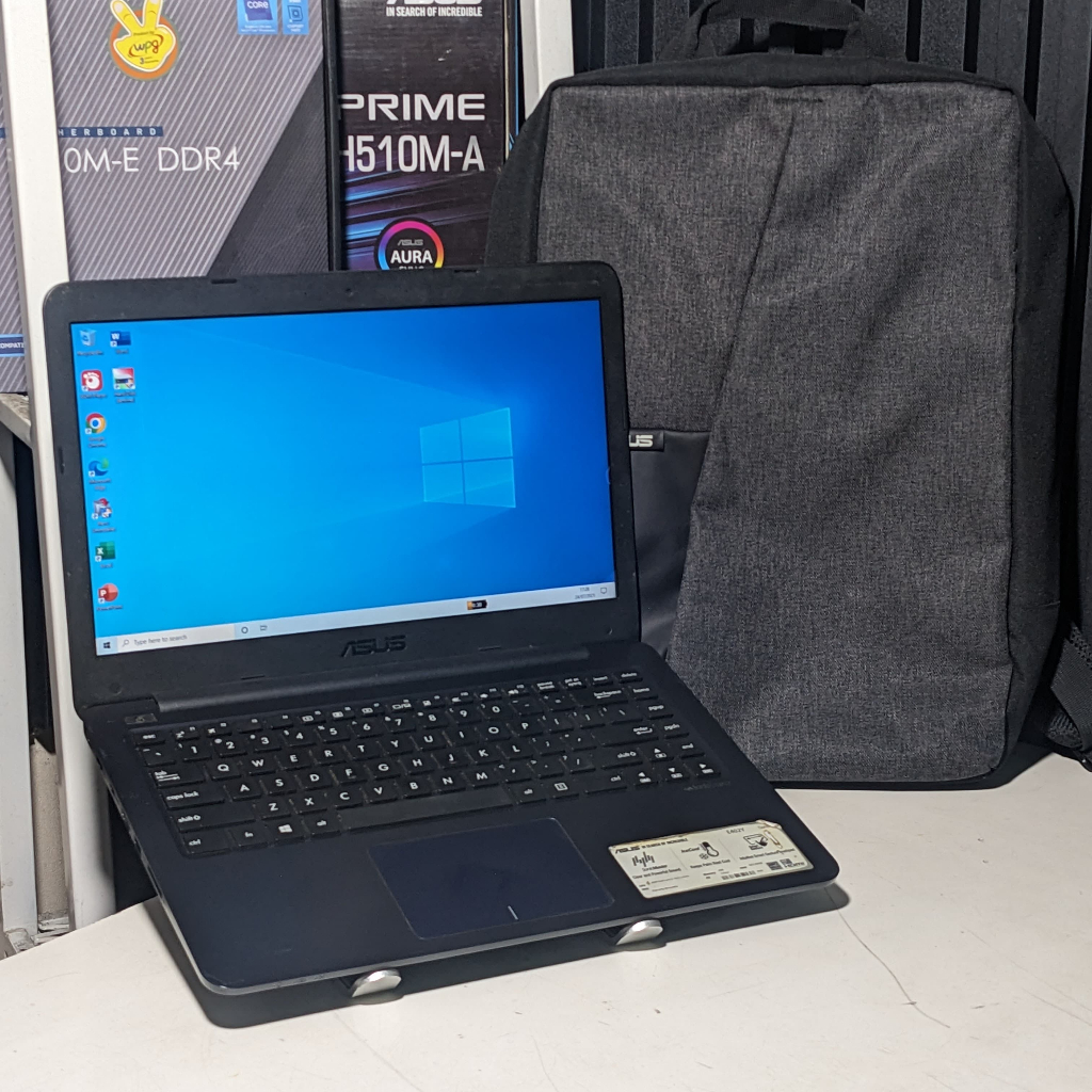 Jual Laptop Asus E402Y AMD E2 7015 RAM 4GB SSD 128GB Siap pakai ...